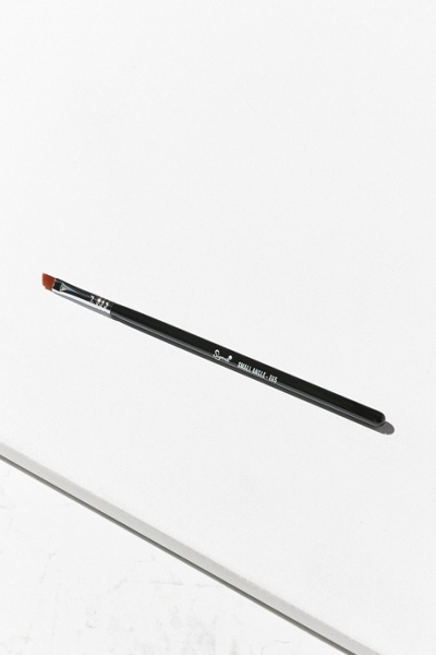 Sigma Beauty E65 Small Angle Brush | Urban Outfitters Canada