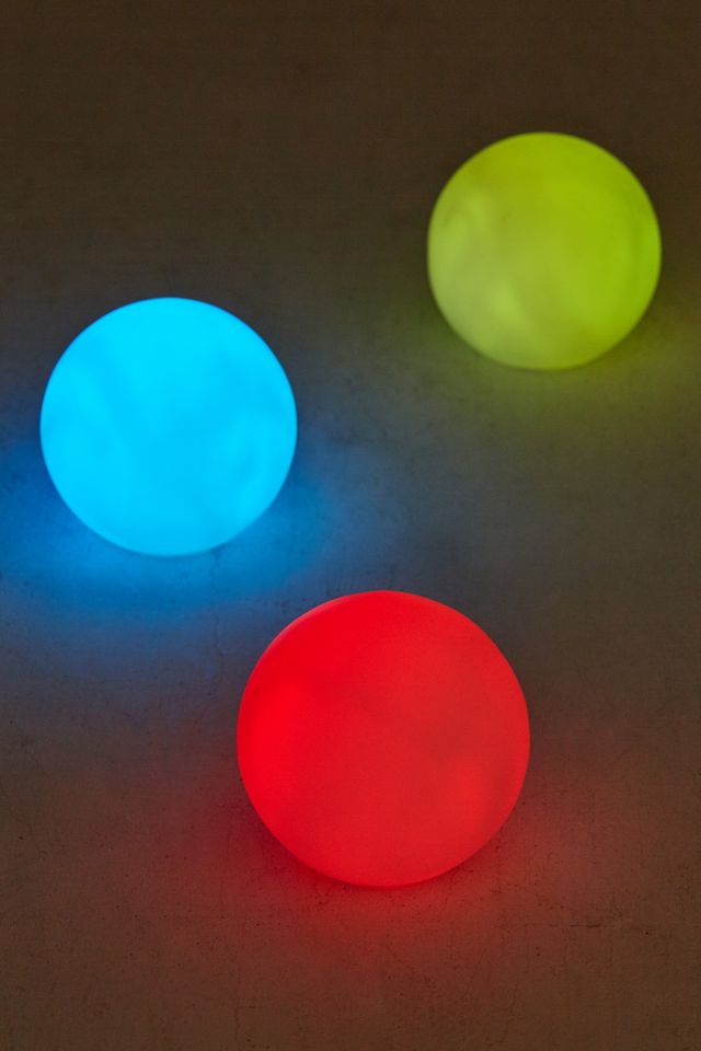 UO Exclusive Blind Box LED Orb Light | Urban Outfitters
