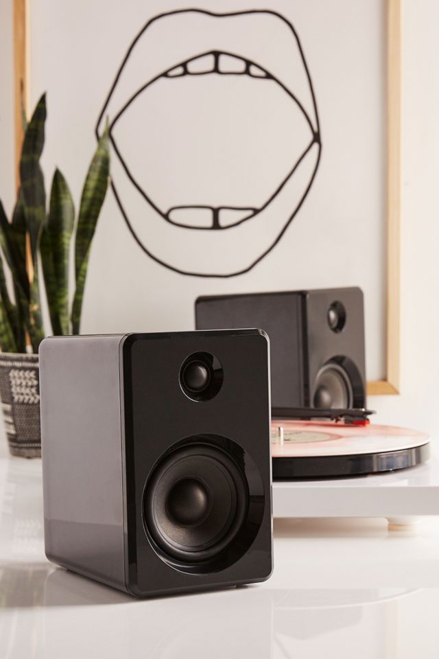 LE-43 Wireless Bookshelf Speakers Set - Black | Urban Outfitters