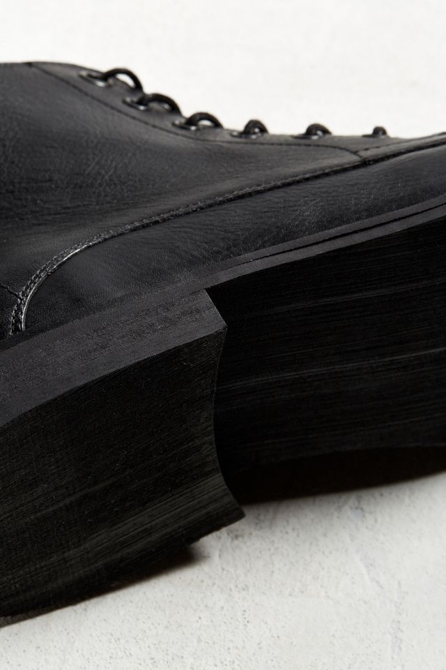 UO Distressed Lace-Up Boot | Urban Outfitters