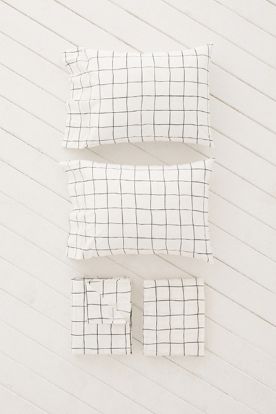 Wonky Grid Sheet Set | Urban Outfitters