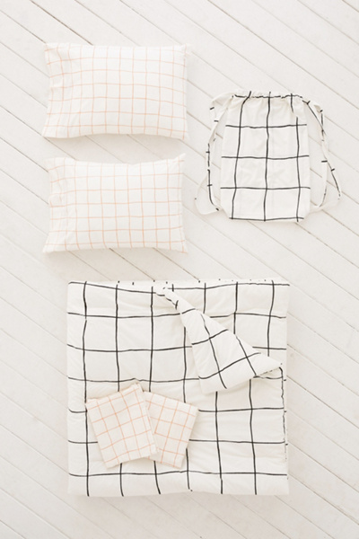 Wonky Grid Comforter Snooze Set | Urban Outfitters