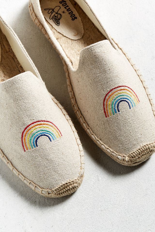 Soludos X ASHKAHN Men's Rainbow Smoking Slipper | Urban Outfitters Canada