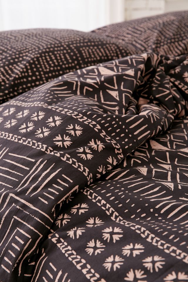 Cleo Geo Duvet Cover | Urban Outfitters