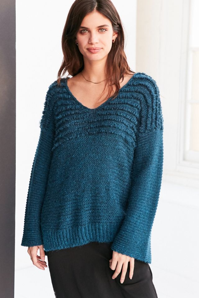 Ecote Marley Loop-Stitch V-Neck Sweater | Urban Outfitters