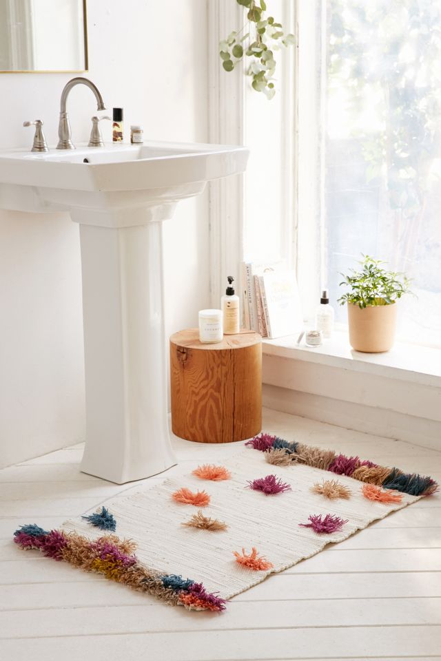 Feliz Rainbow Tufted Rug | Urban Outfitters