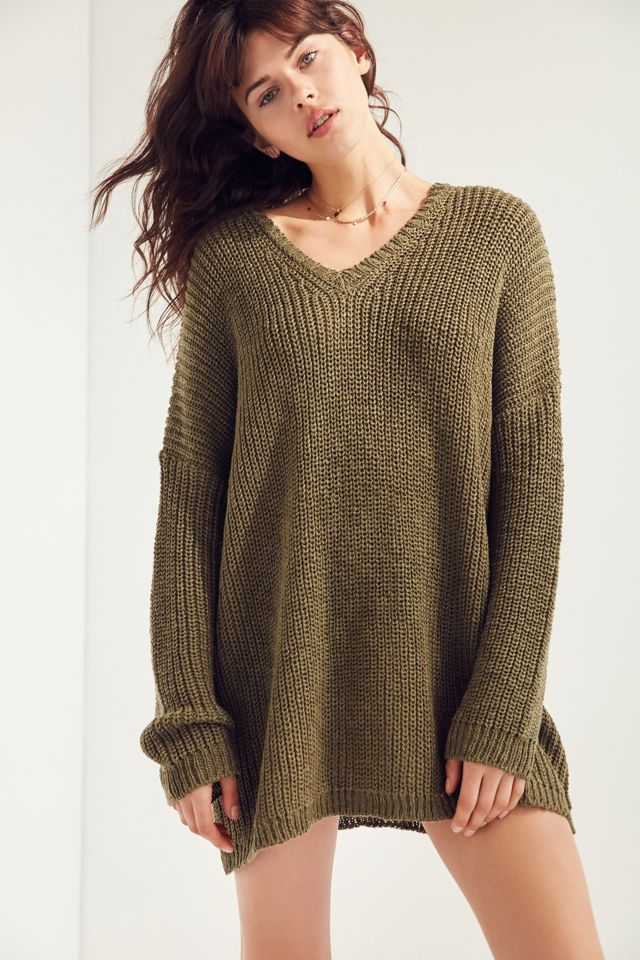 Ecote Olivia V-Neck Pullover Sweater | Urban Outfitters