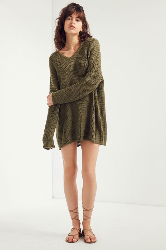 Ecote Olivia V-Neck Pullover Sweater | Urban Outfitters