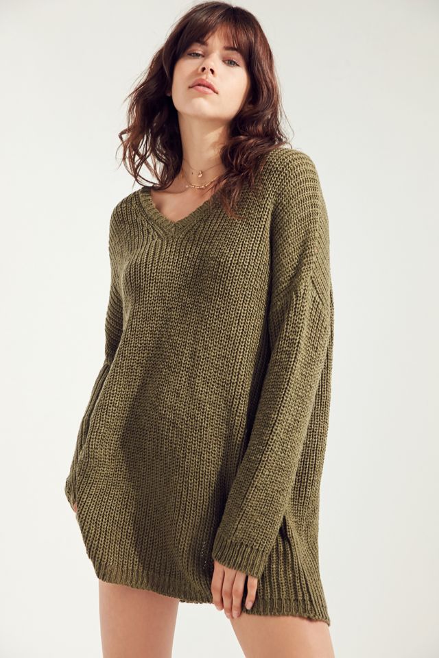 Ecote Olivia V-Neck Pullover Sweater | Urban Outfitters