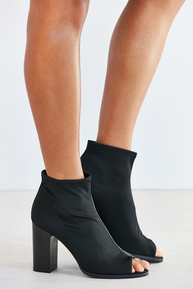 Open-Toe Glove Ankle Boot | Urban Outfitters