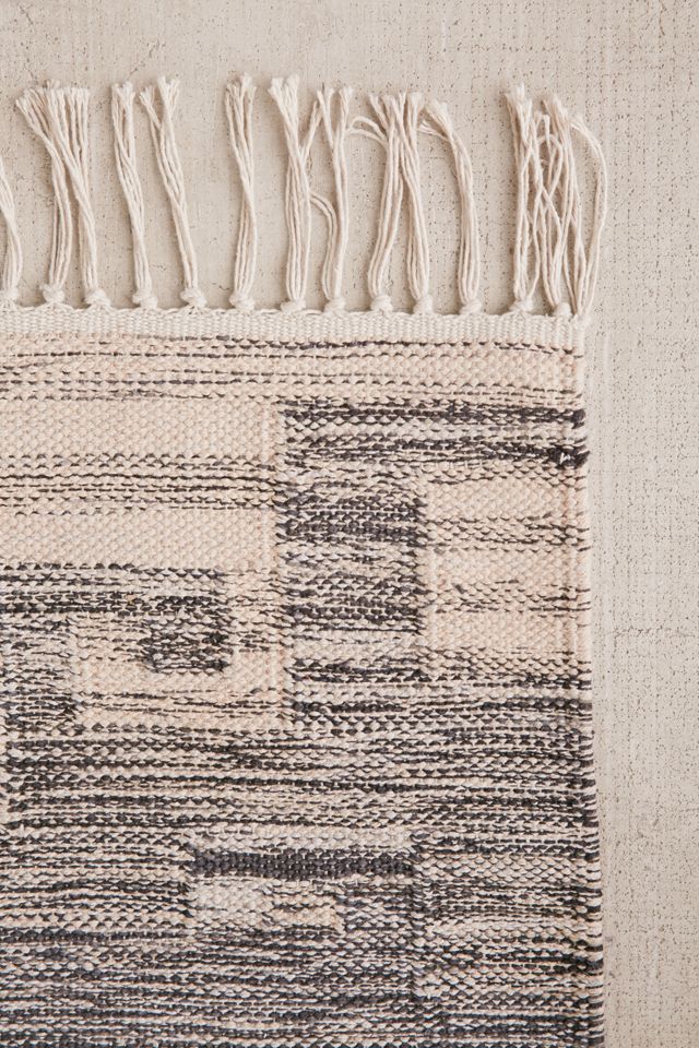 Rez Kilim Space-Dye Rug | Urban Outfitters