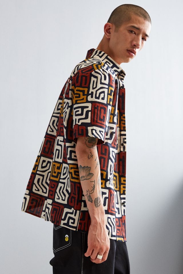 Mojo Kojo Maz Print Short Sleeve Button-Down Shirt | Urban Outfitters