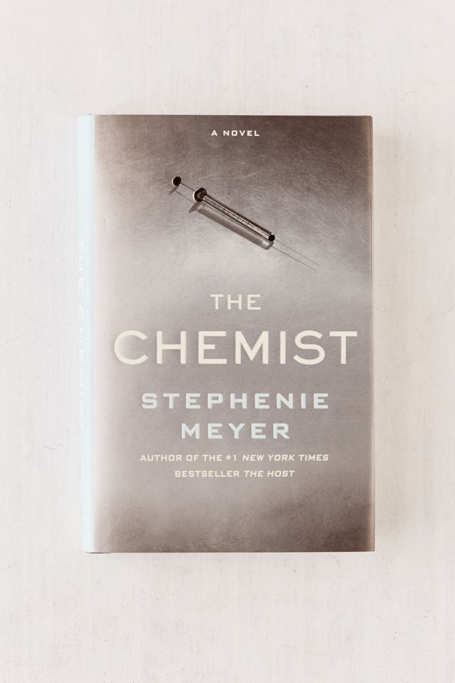 The Chemist By Stephenie Meyer | Urban Outfitters