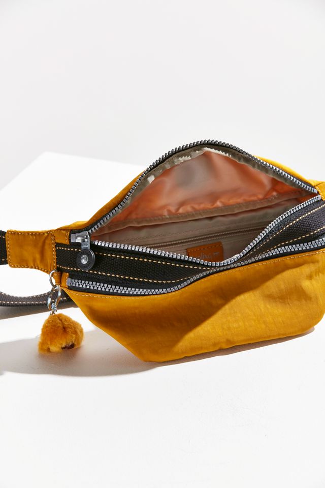 Kipling For UO Belt Bag | Urban Outfitters