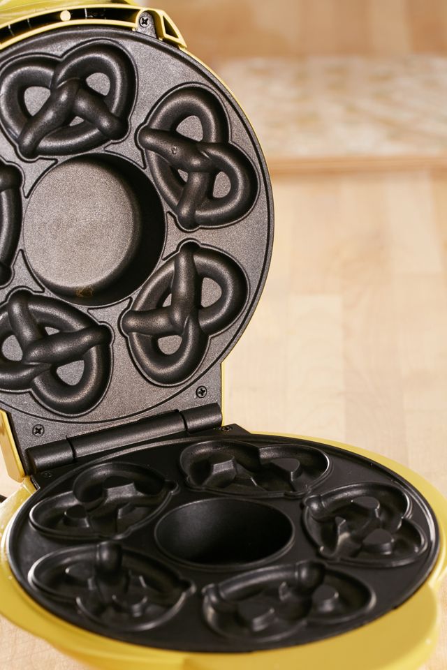SuperPretzel Mini Soft Pretzel Maker | Urban Outfitters