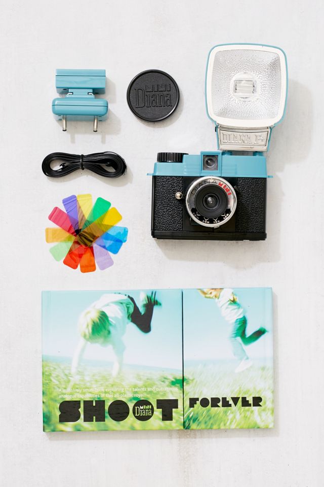 Lomography Diana Mini F+ 35 mm Film Camera Set | Urban Outfitters Canada