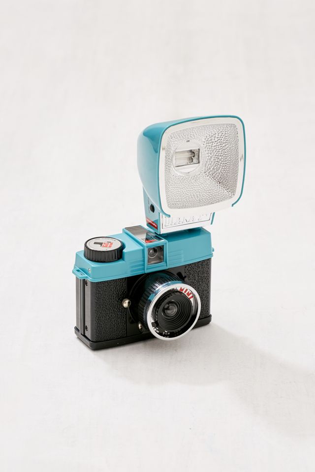 Lomography Diana Mini F+ 35 mm Film Camera Set | Urban Outfitters