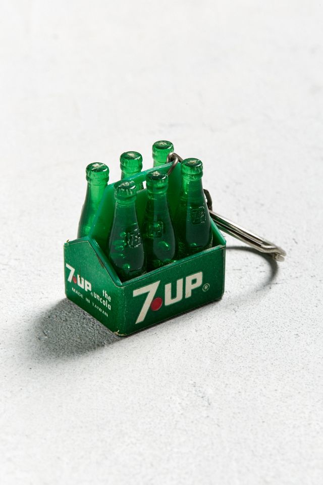 Vintage 7-Up Keychain | Urban Outfitters Canada