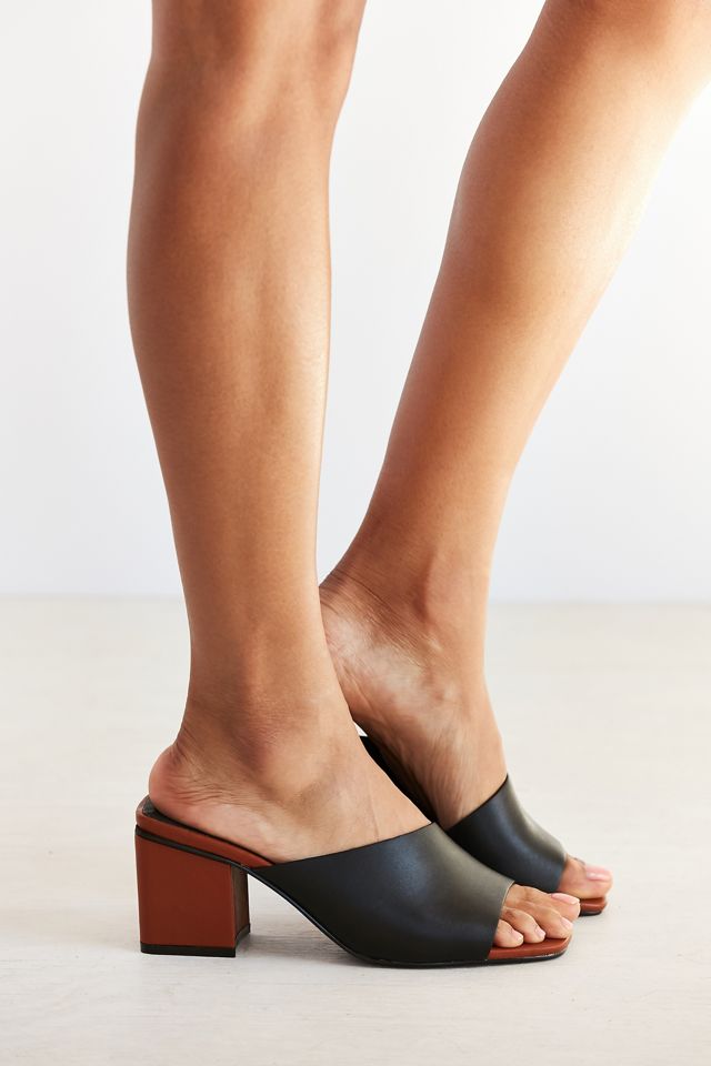 Intentionally Blank Roll Leather Heel | Urban Outfitters