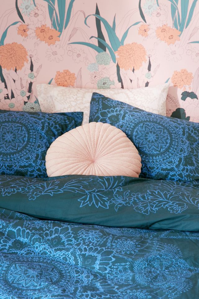 Kaye Medallion Duvet Cover | Urban Outfitters