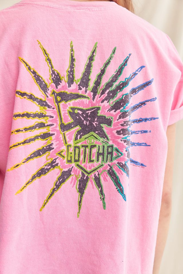 Vintage Pink Gotcha Tee | Urban Outfitters Canada