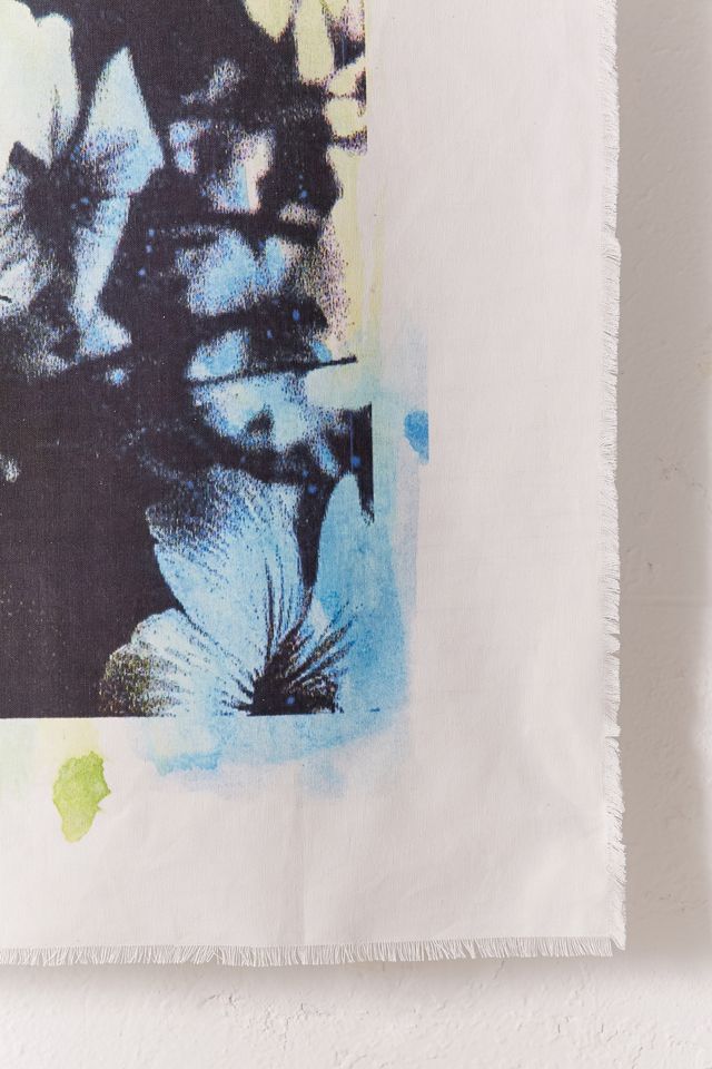 Offset Floral Tapestry | Urban Outfitters Canada
