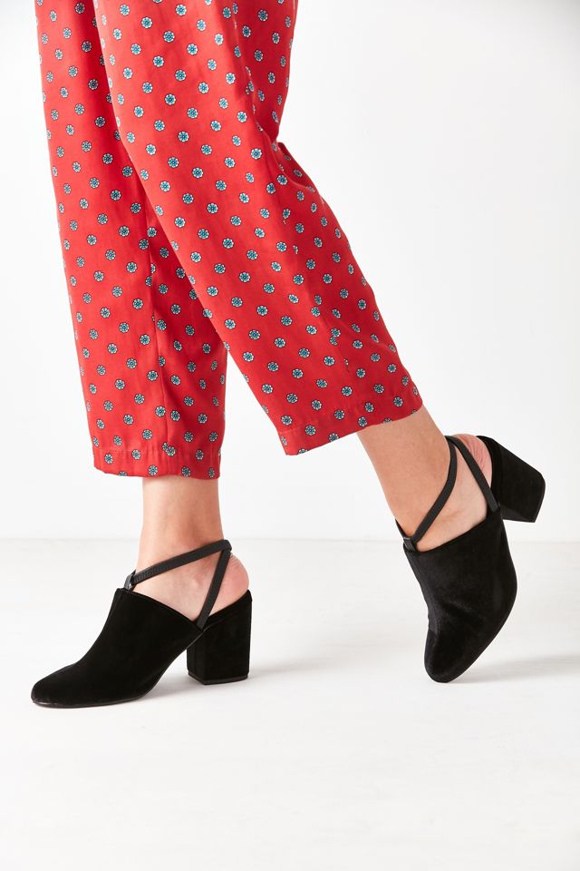 Intentionally Blank Patron Velvet Heel | Urban Outfitters