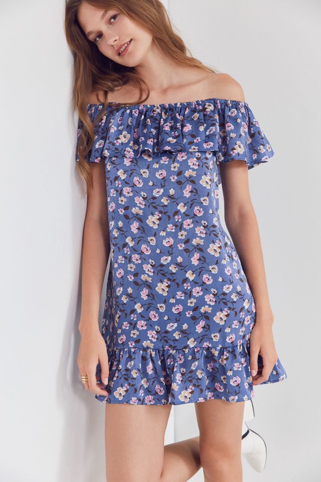 Kimchi Blue Floral Ruffle Off-The-Shoulder Mini Dress | Urban Outfitters