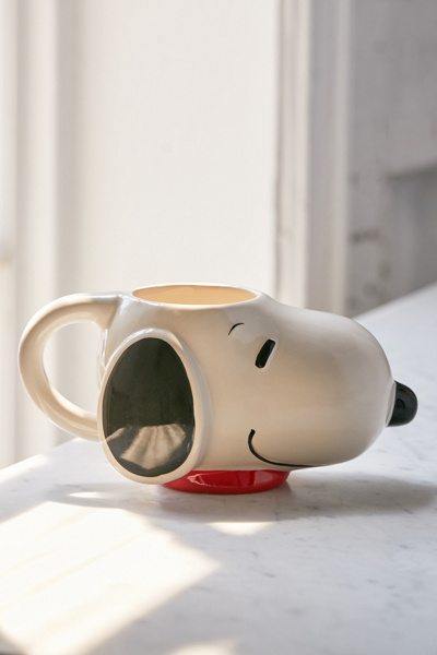 Snoopy Head 18 oz Mug | Urban Outfitters