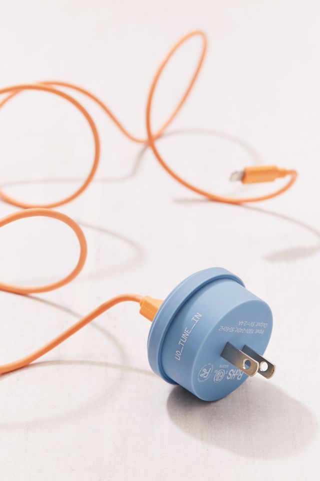 UO_TUNE_IN iPhone Travel Charger | Urban Outfitters
