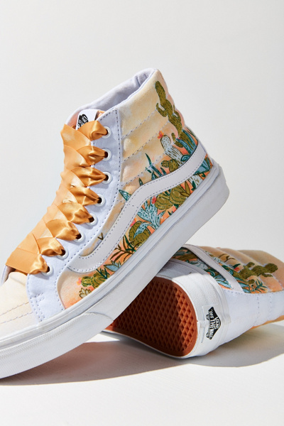 Vans X UO Design Painted Cacti Sk8-Hi Sneaker | Urban Outfitters Canada