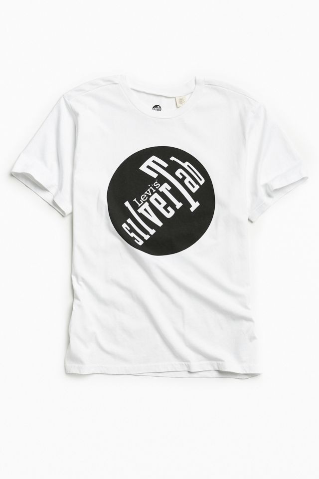 Levi’s Silvertab Logo Tee | Urban Outfitters