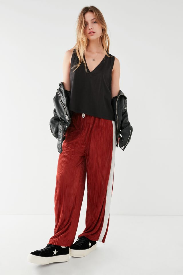 Truly Madly Deeply Lana Deep V Tank Top | Urban Outfitters