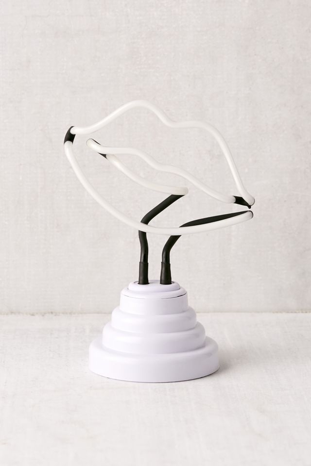 Lips Neon Sign Table Lamp | Urban Outfitters