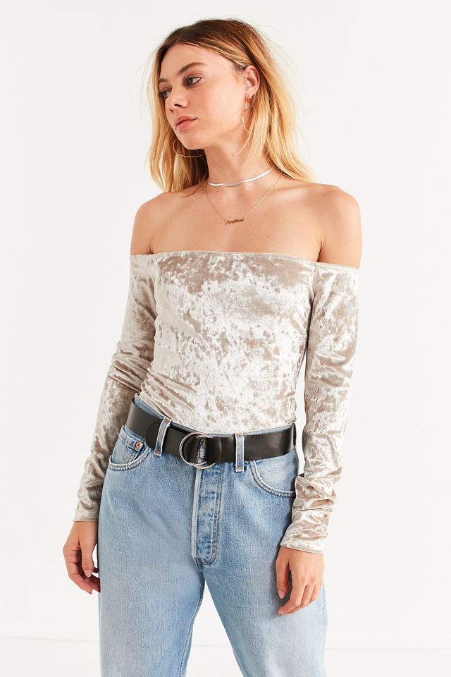 UO Off-The-Shoulder Velvet Top | Urban Outfitters
