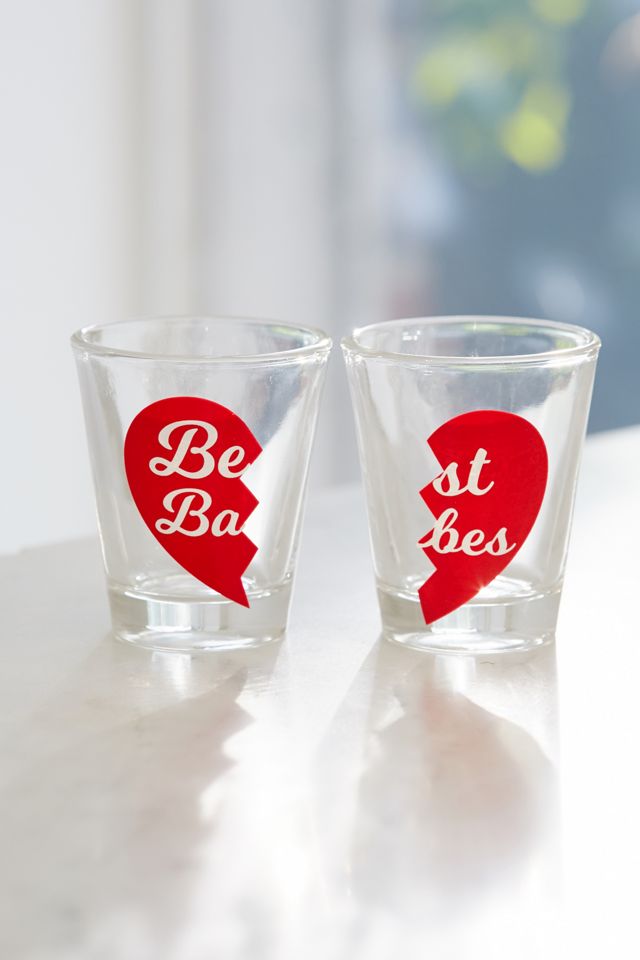 Best Babes Shot Glass Set | Urban Outfitters