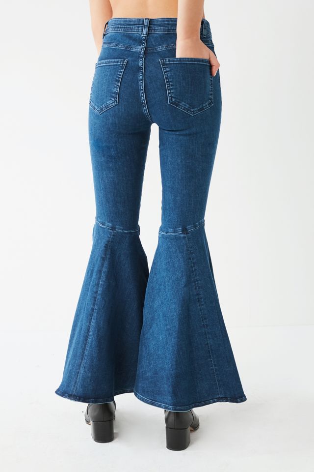 BDG High-Rise Extreme Ruffle Flare Jean | Urban Outfitters