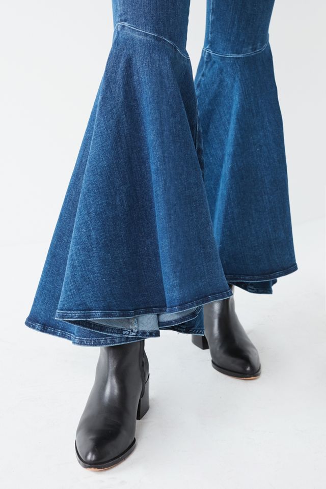 BDG High-Rise Extreme Ruffle Flare Jean | Urban Outfitters