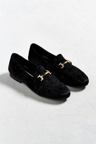 UO Connor Velvet Loafer | Urban Outfitters