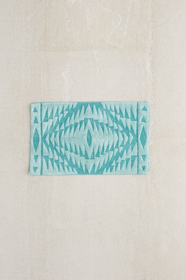 Pendleton Pecos Geo Sculpted Bath Mat | Urban Outfitters