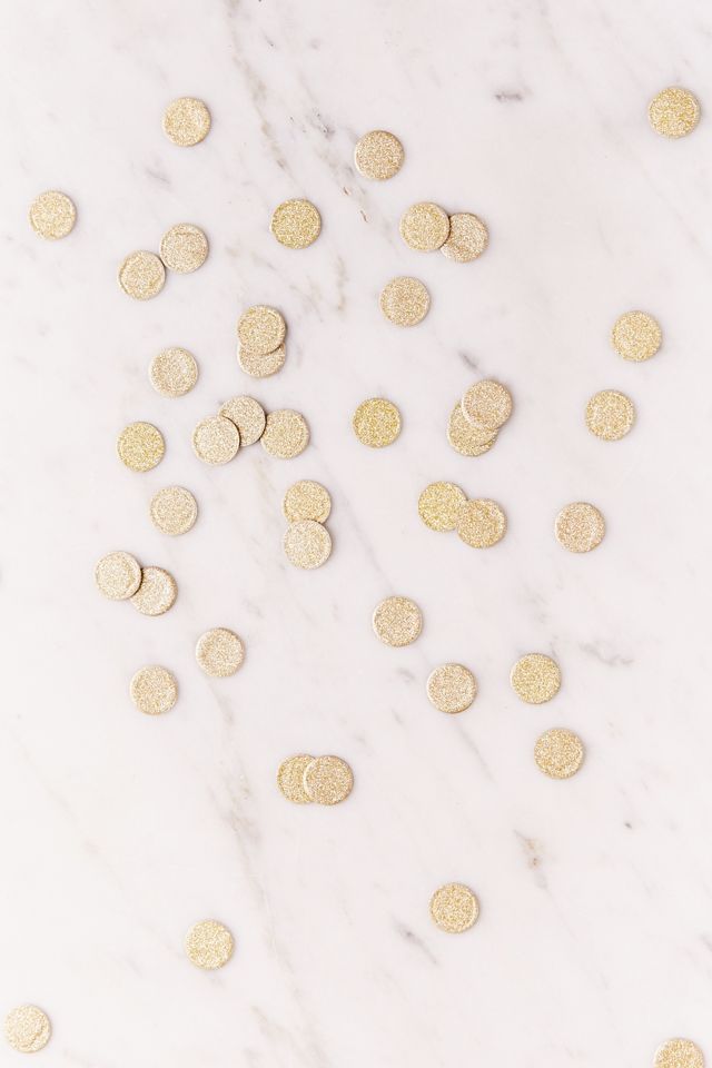 Ginger Ray Gold Glitter Confetti | Urban Outfitters
