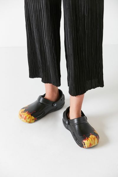 Crocs urban outfitters store
