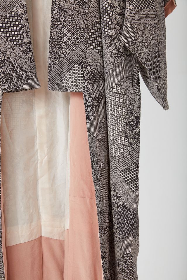 Vintage Silky Black + White Printed Kimono | Urban Outfitters