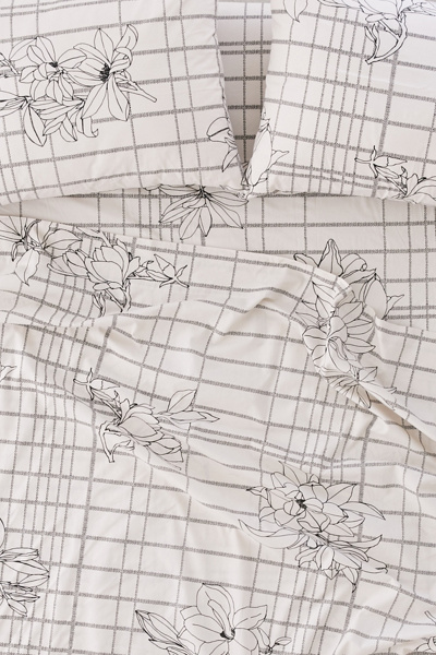 Magnolia Grid Sheet Set | Urban Outfitters