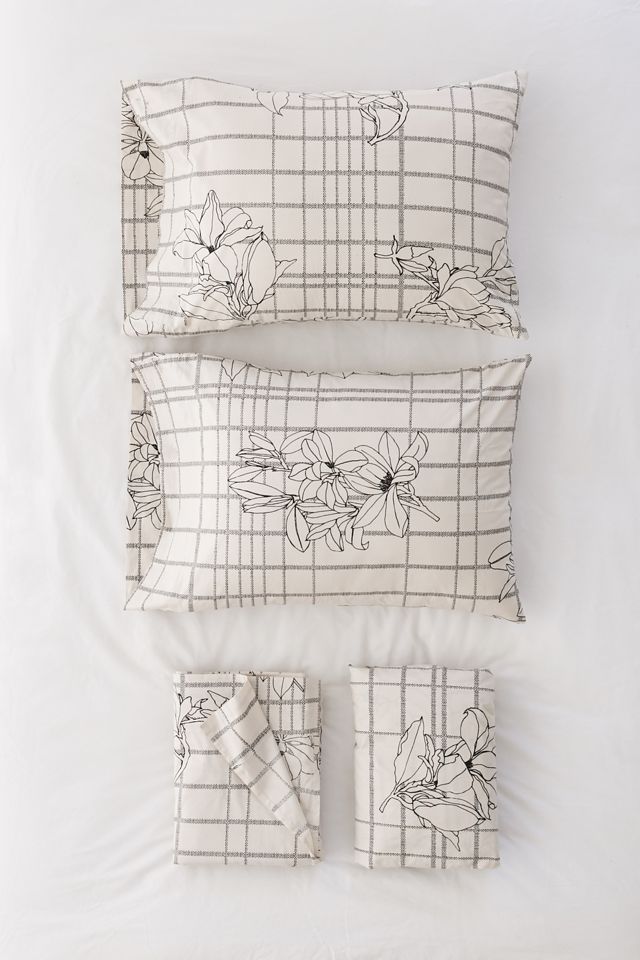 Magnolia Grid Sheet Set | Urban Outfitters