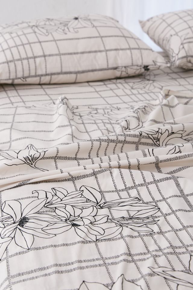Magnolia Grid Sheet Set | Urban Outfitters