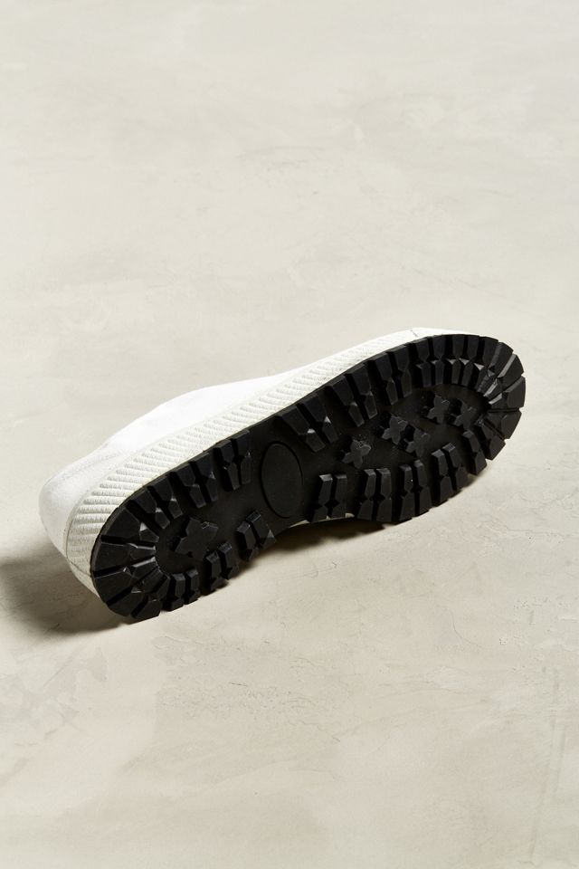 ZDA Partizánske Treaded Toe Cap Lo Sneaker | Urban Outfitters