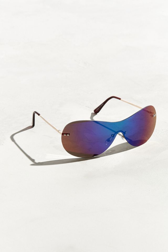 ‘80s Sport Runner Sunglasses | Urban Outfitters