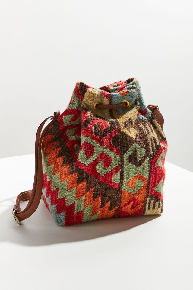 Carpet Bucket Bag | Urban Outfitters