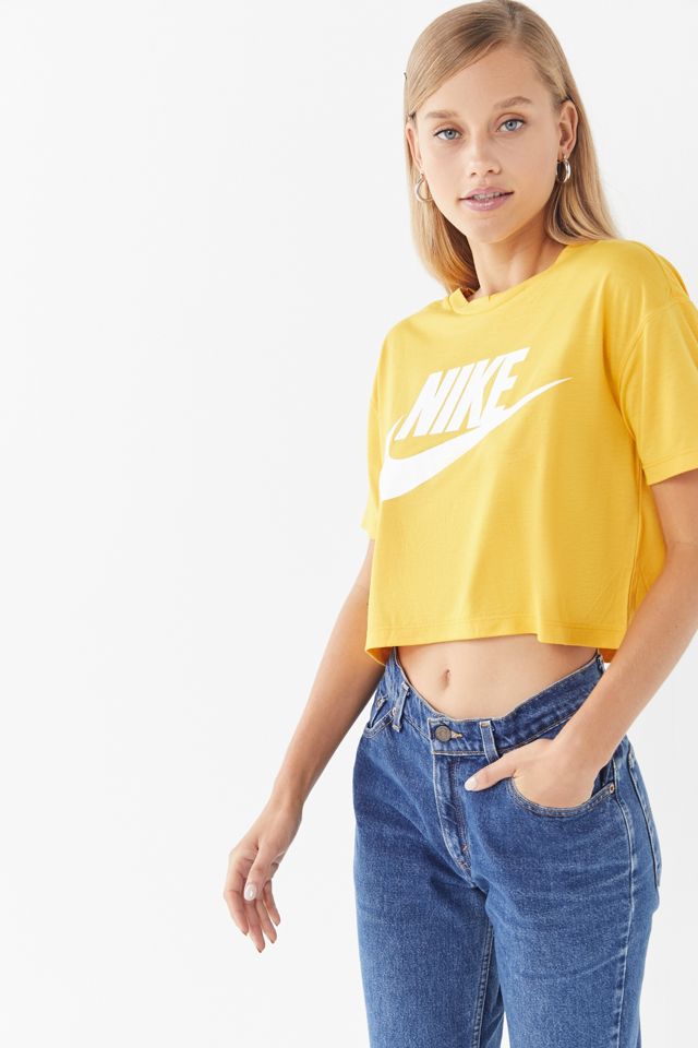 Nike Logo Cropped Tee | Urban Outfitters